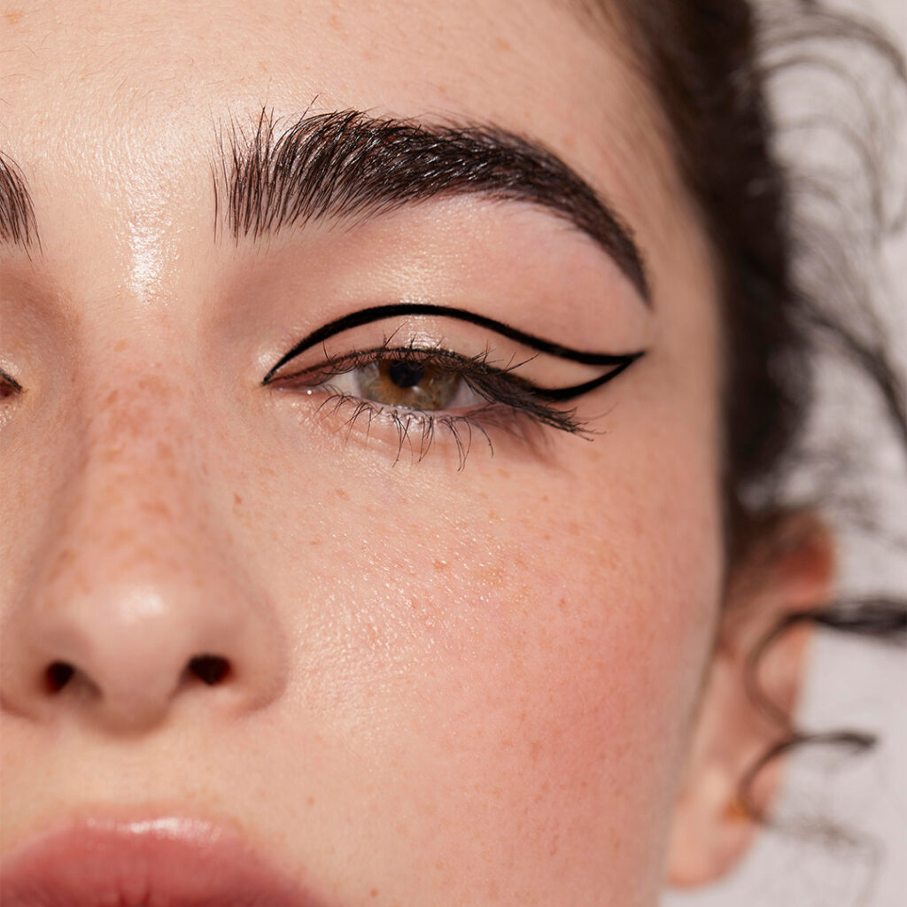 Fairy Drops Waterproof Eyeliner - Chyntia O'Brien